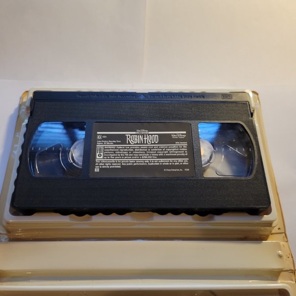 Disney | Video Games & Consoles | Walt Disney Vhs Video Robin Hood ...